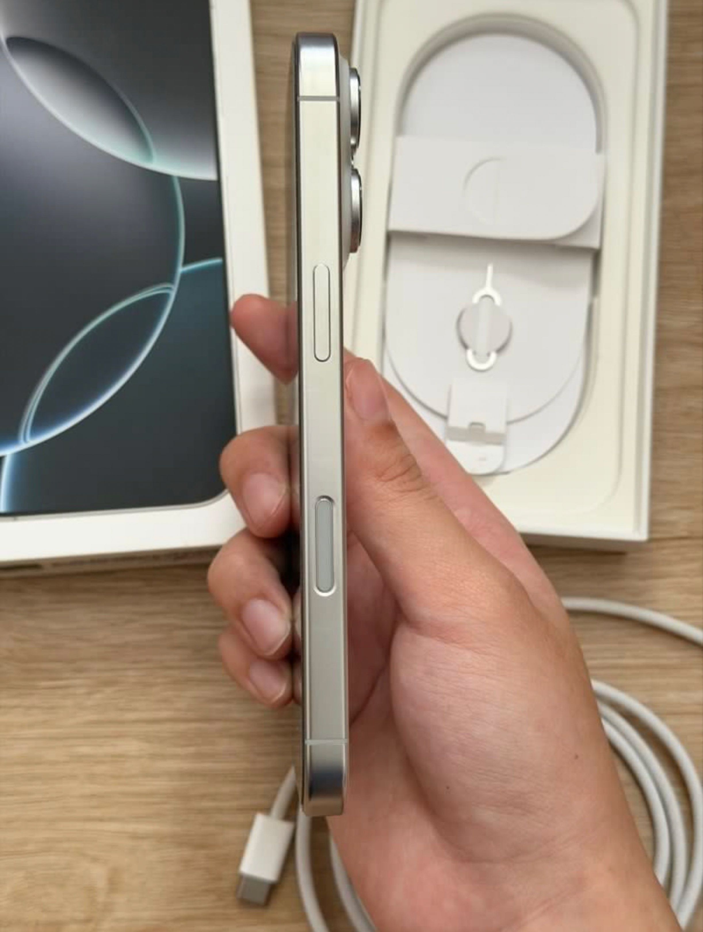 iPhone 16 Pro 256GB White Titanium, Mobile Phones & Gadgets, Mobile ...