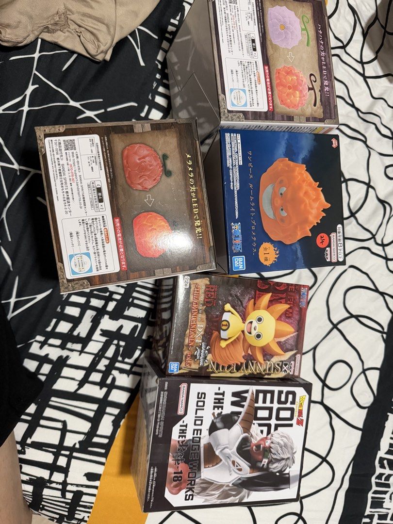 One Piece Figure Lot - LED Room Lights & figurines, Hobbies & Toys ...