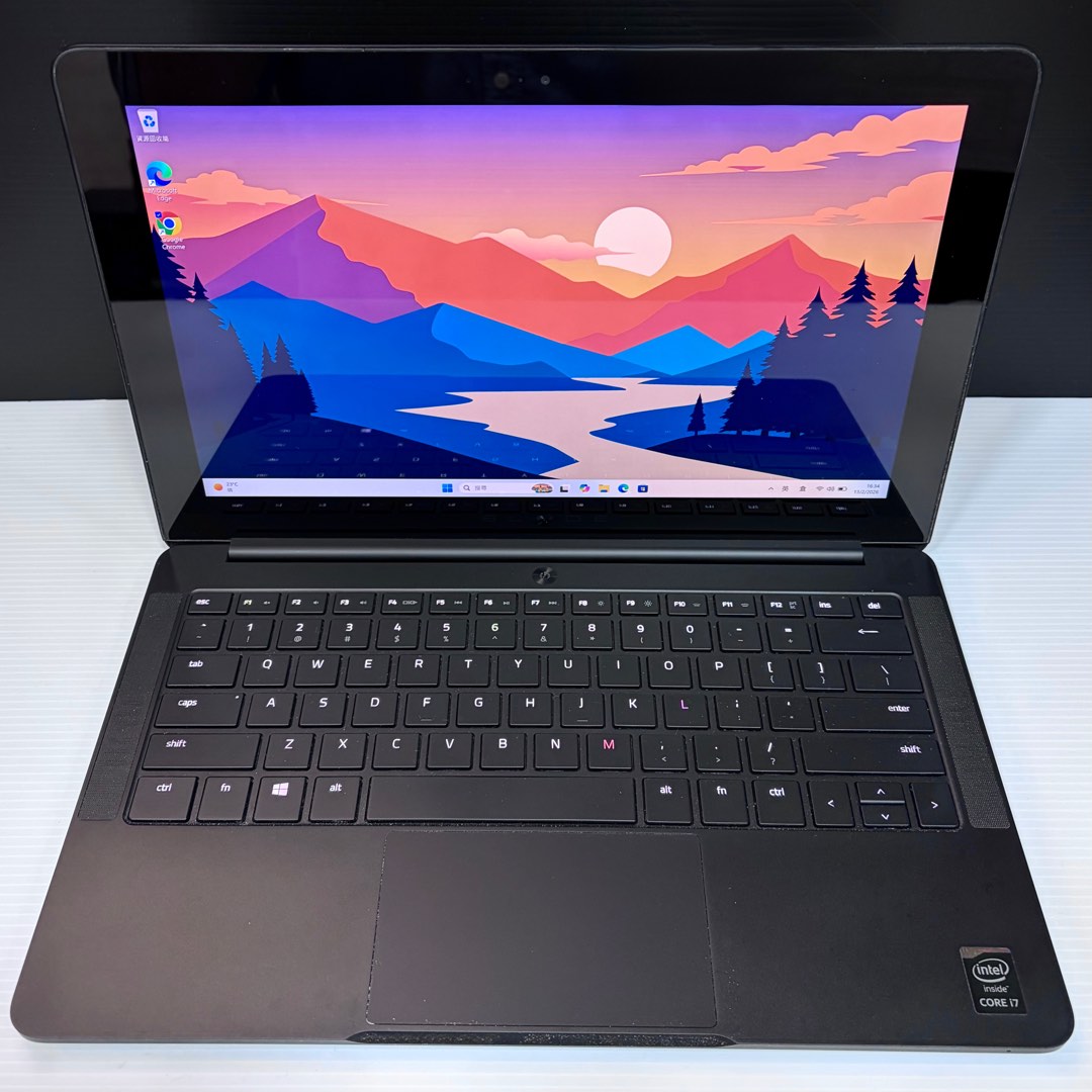 Razer Blade 4K i7 Laptop / 8GRam / 512GSSD / Windows 11 / 4K 14” Super ...