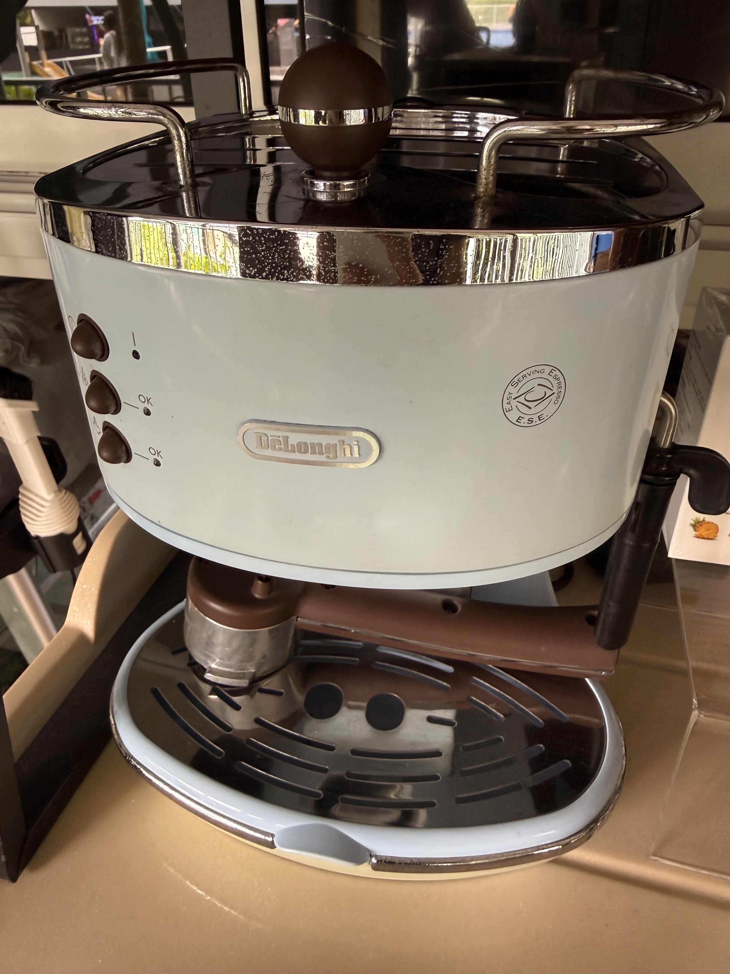 DeLonghi Icona Espresso Machine - Light Blue, TV & Home Appliances ...