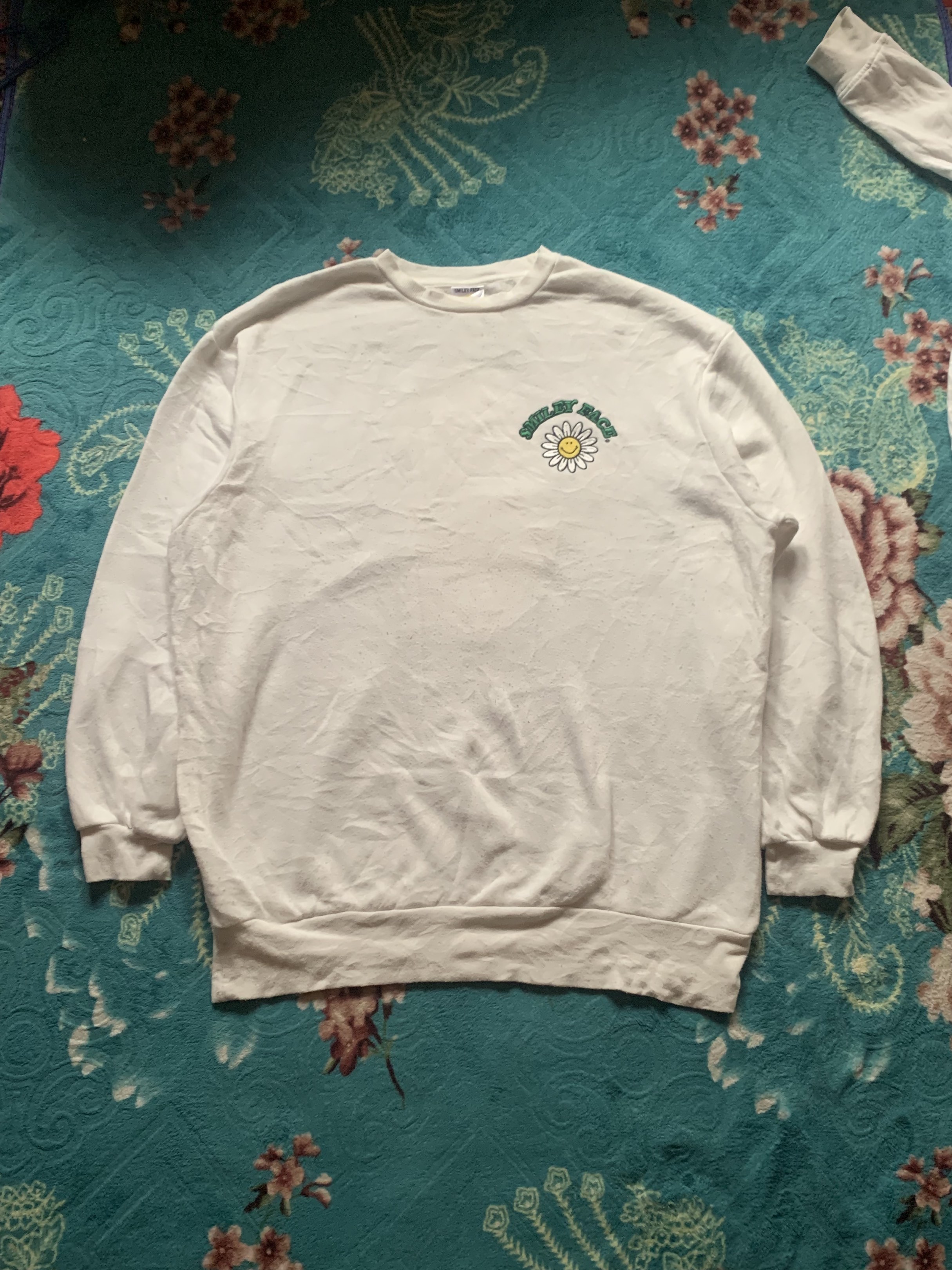 Smiley Face Embroid Logo, Men's Fashion, Tops & Sets, Hoodies on Carousell