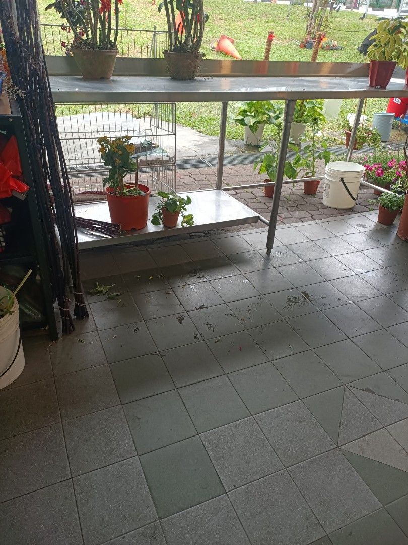 Stainless steel heavy duty table, Everything Else on Carousell