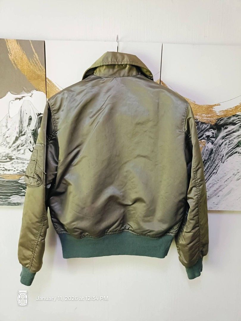 MA-2 American military flight jacket closely associated with World War ...