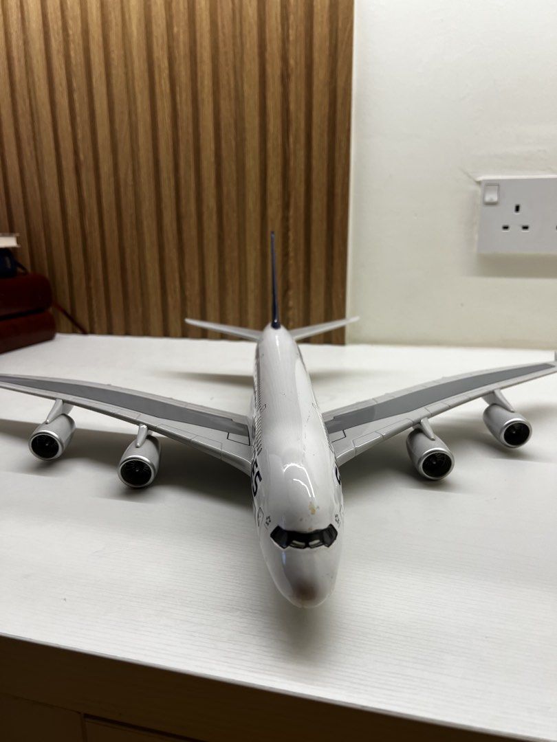 Singapore Airlines A380 Model Airplane, Hobbies & Toys, Toys & Games on ...