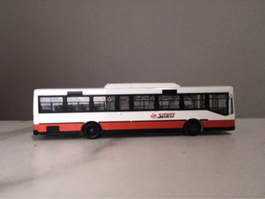 SMRT bus model mercedes, Hobbies & Toys, Memorabilia & Collectibles ...
