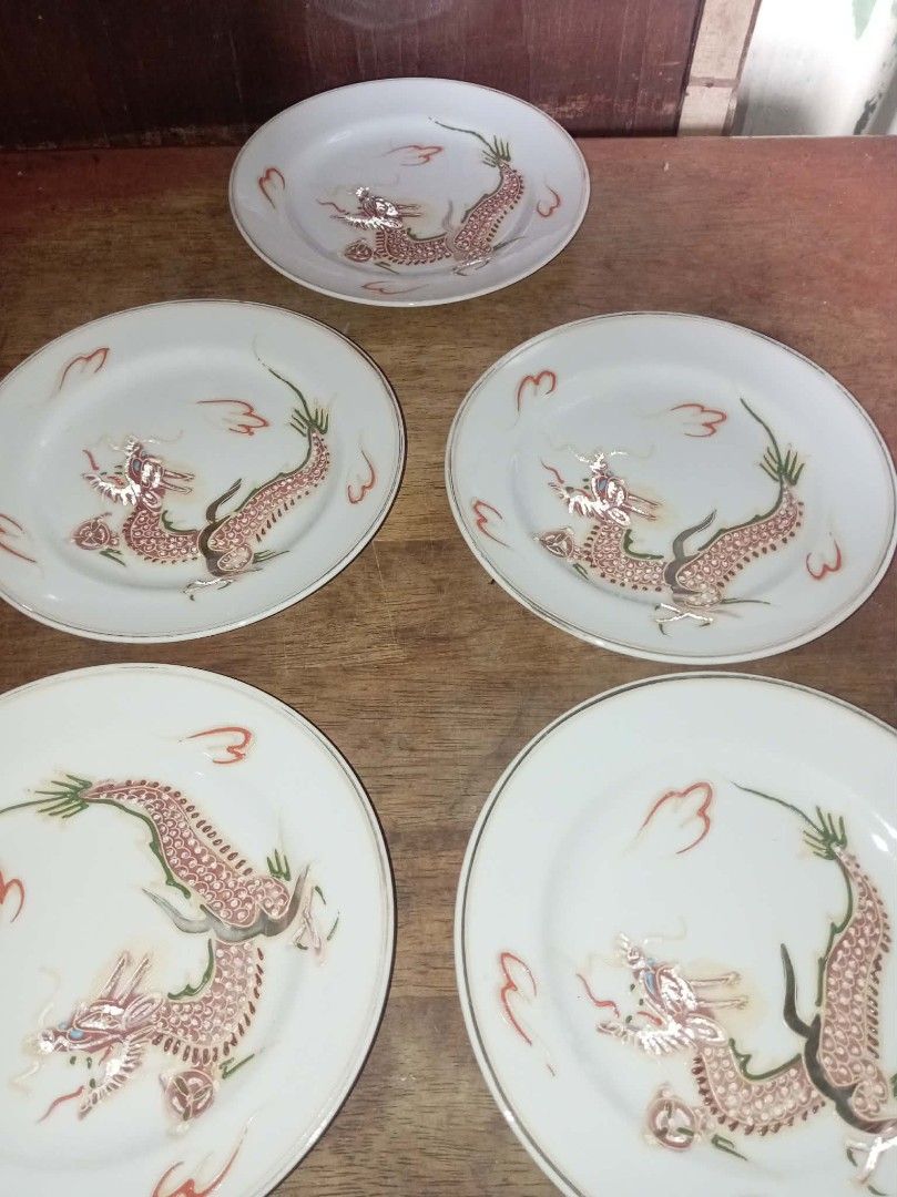CHINESE Vintage Dragon Plates, Hobbies & Toys, Collectibles ...
