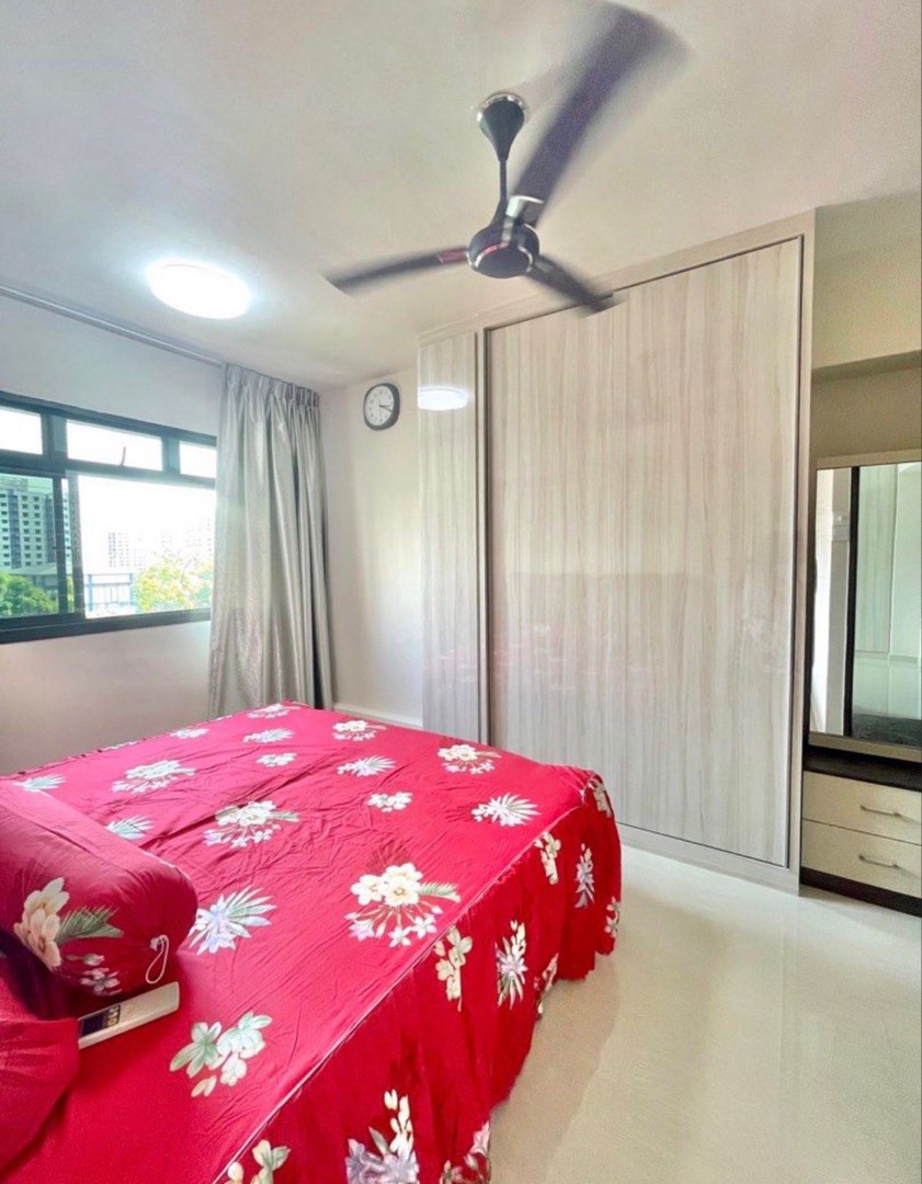 Boon Lay MRT Common Room, Property, Rentals, Room Rentals on Carousell