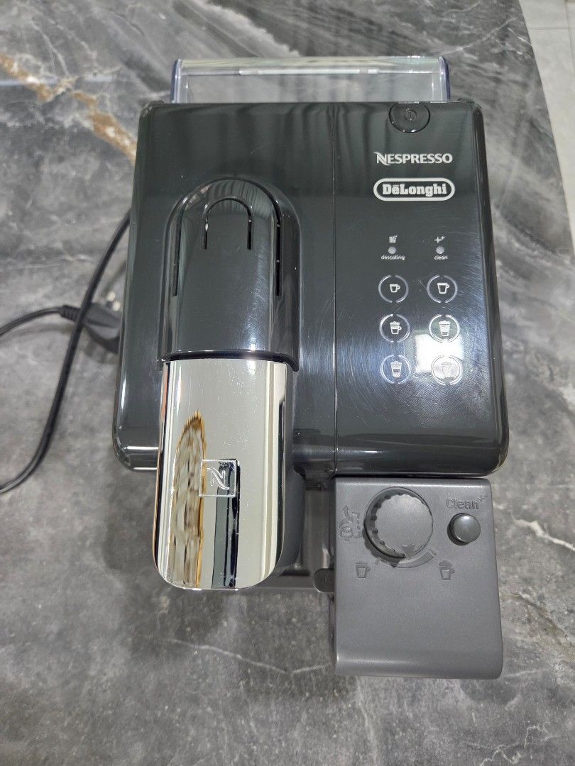 Nespresso Delonghi Latisima Touch with capsule holder, TV & Home ...