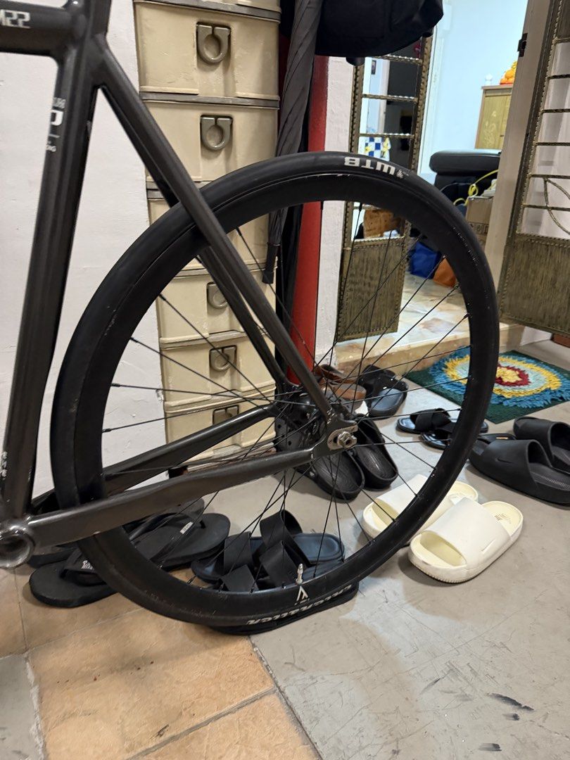 Adamant Gen 1 wheelset, Sports Equipment, Bicycles & Parts, Parts ...
