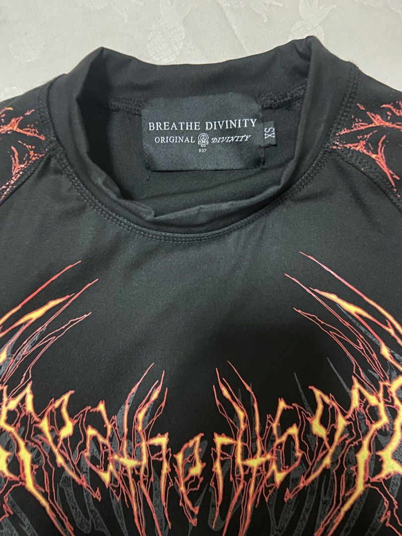 Breathe Divinity Compression - XS, Men's Fashion, Tops & Sets, Tshirts ...