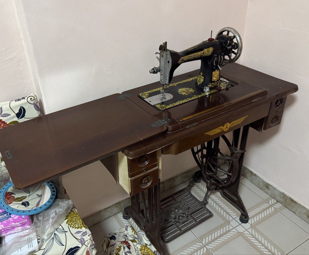 Vintage Sewing Machine, Furniture & Home Living, Furniture, Other Home ...