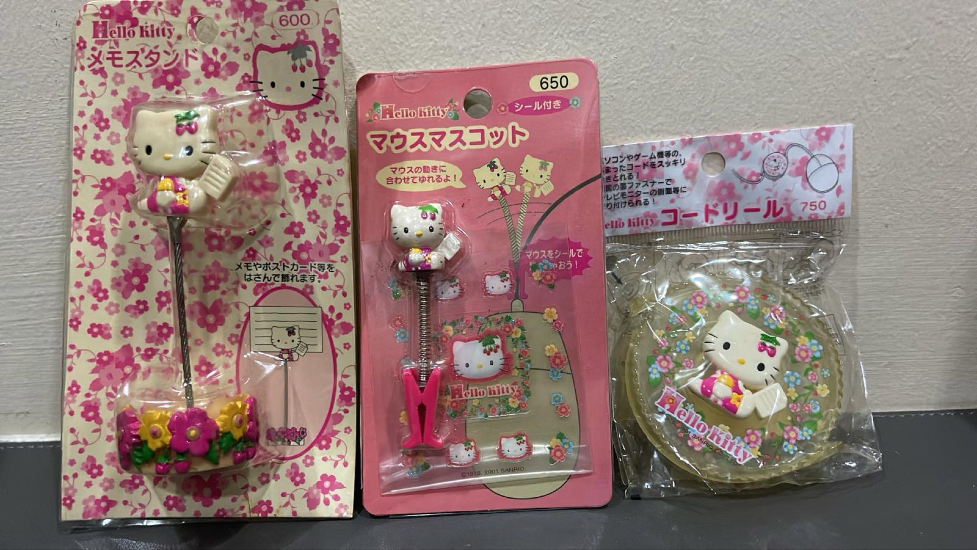Sanrio Hello Kitty Memo Stand, Mouse Mascot & Cord Reel Set, Hobbies ...