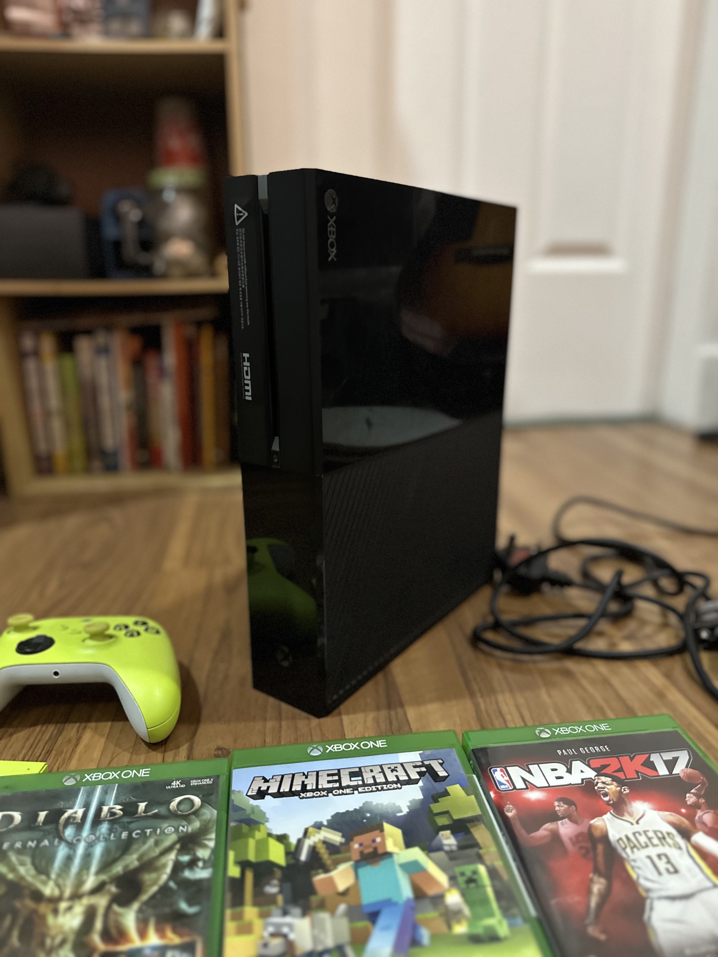 Xbox One Console & Kinect with Games and Controller , Video Gaming ...
