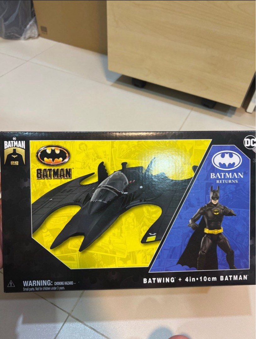 Spin master 1989 Batman Returns Batwing & 4in Batman Figure, Hobbies ...