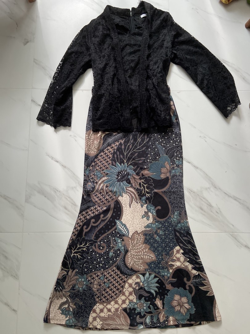 Black lace Kebaya top & Batik mermaid skirt set, Women's Fashion ...