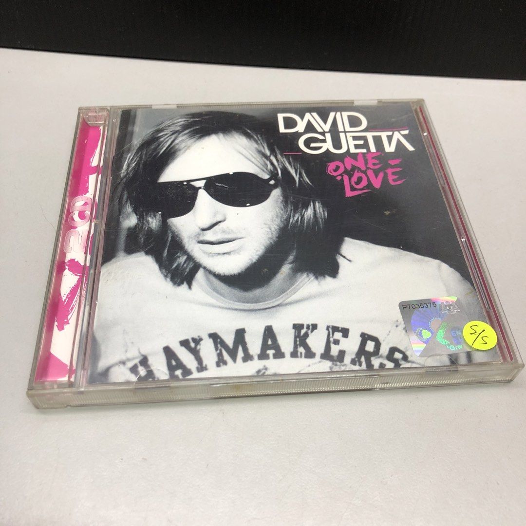 (Eng Cd) David Guetta / one love, Hobbies & Toys, Music & Media, CDs ...