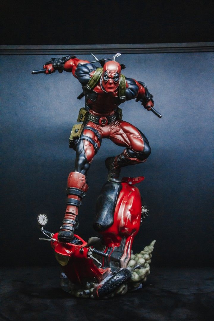 Sideshow Collectibles Deadpool Statue, Hobbies & Toys, Toys & Games on ...