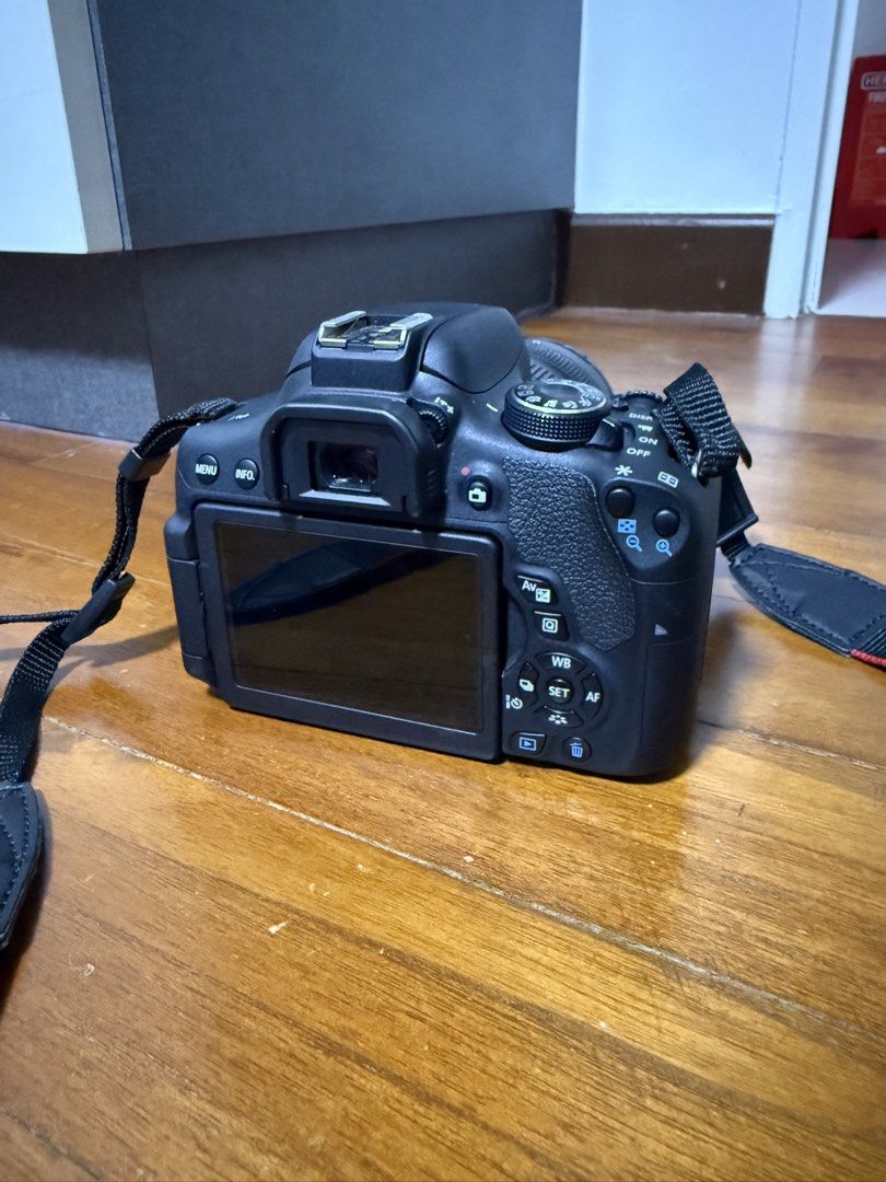 Canon EOS 750D DSLR Camera with Accessories, Photography, Cameras on ...