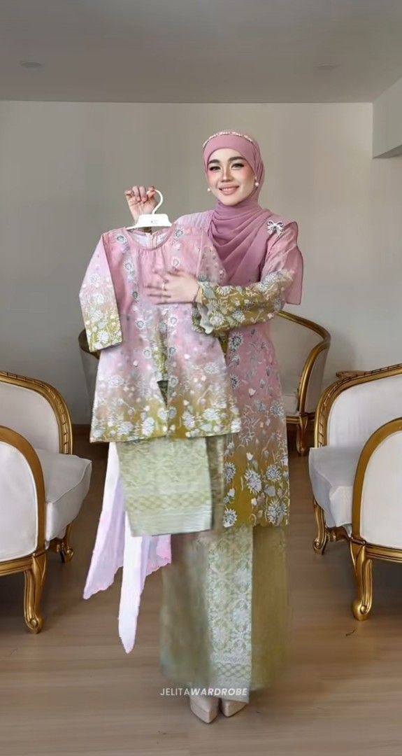 Jelita Wardrobe Widuri Kebaya - Matcha Strawberry, Women's Fashion ...