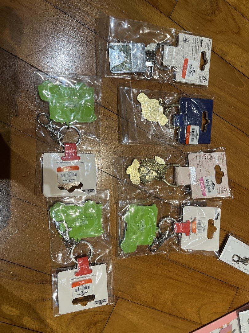 Universal Studios Singapore Keychains - Various Designs, Hobbies & Toys ...