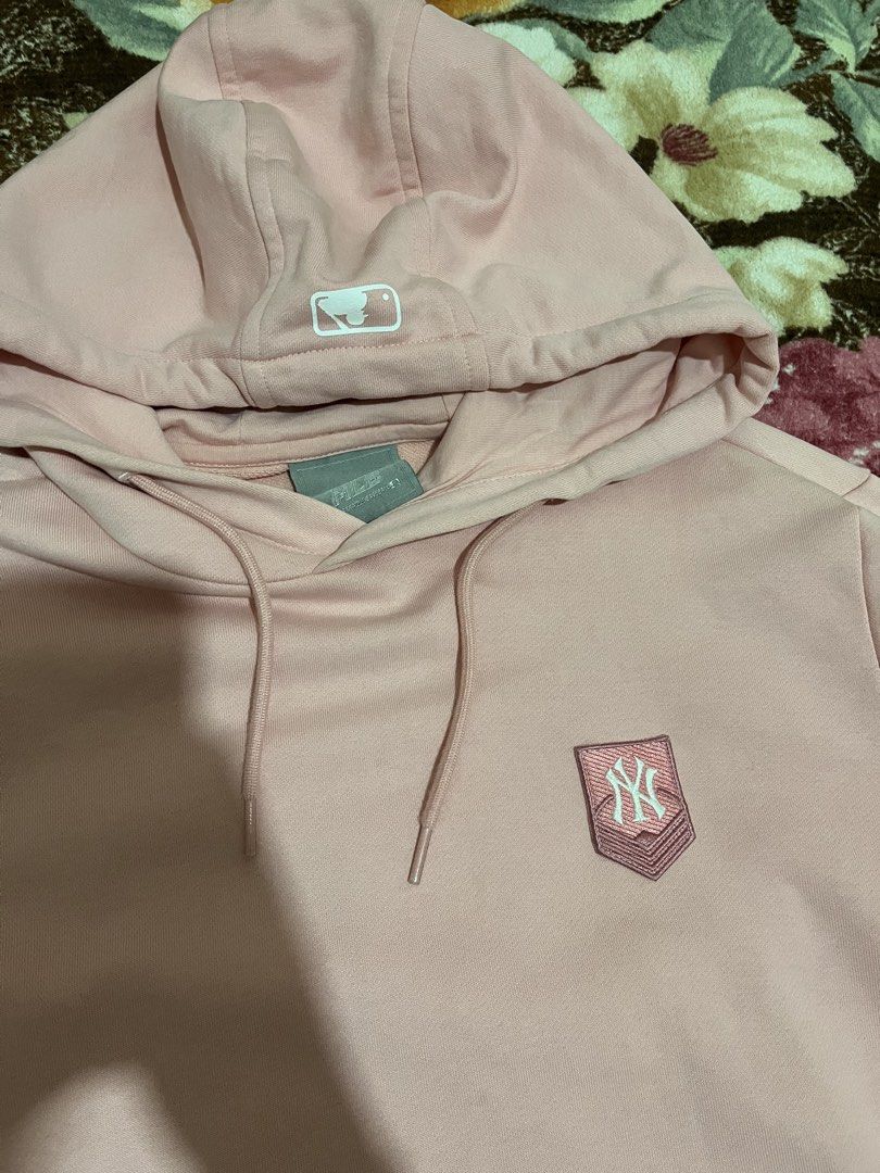 MLB New York Yankees Pink Hoodie, Men's Fashion, Coats, Jackets and ...