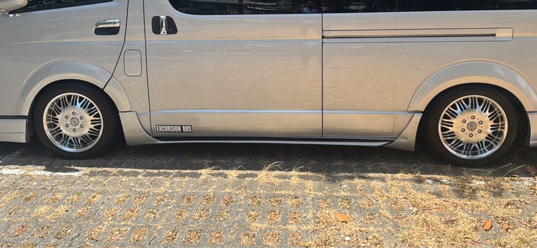 Silkblaze 18" rim for hiace (JAPAN), Car Accessories, Tyres & Rims, New ...