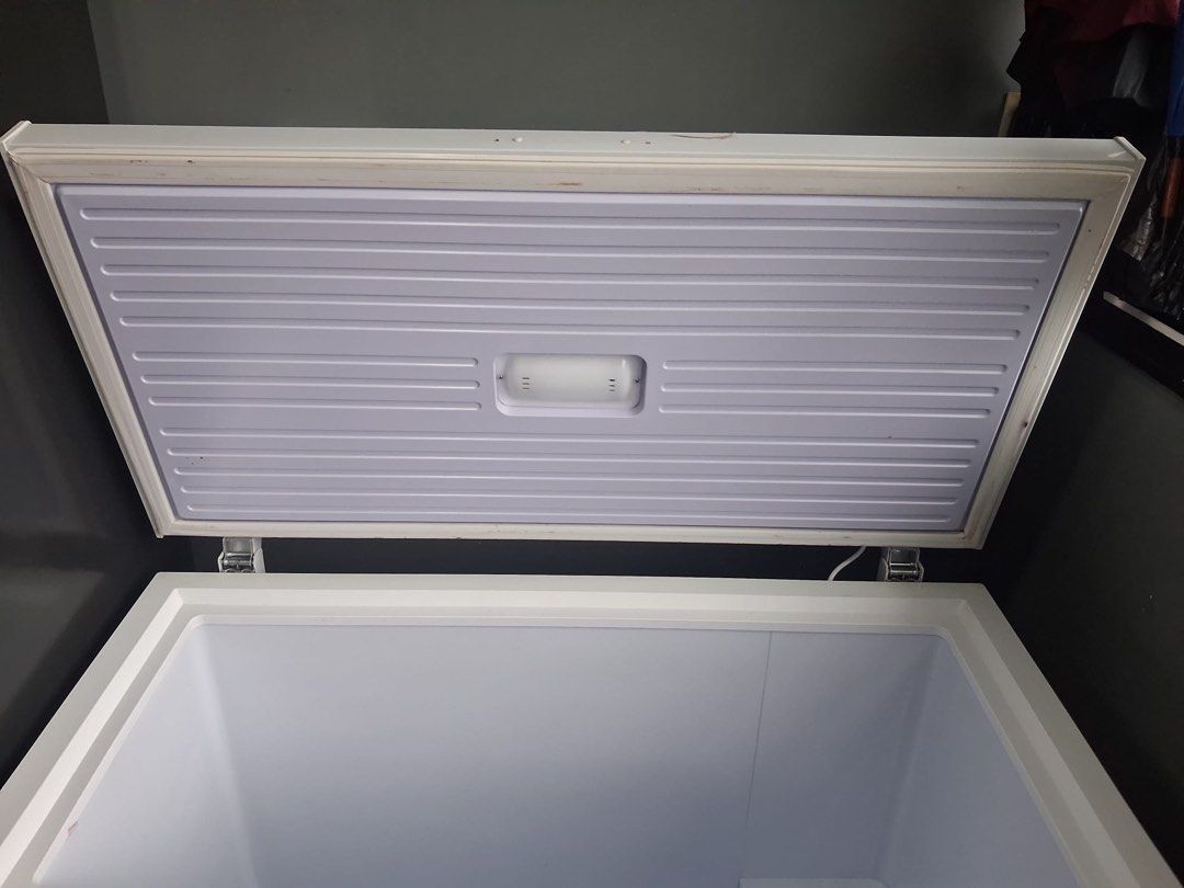 PowerPac Chest Freezer 250L, TV & Home Appliances, Kitchen Appliances ...