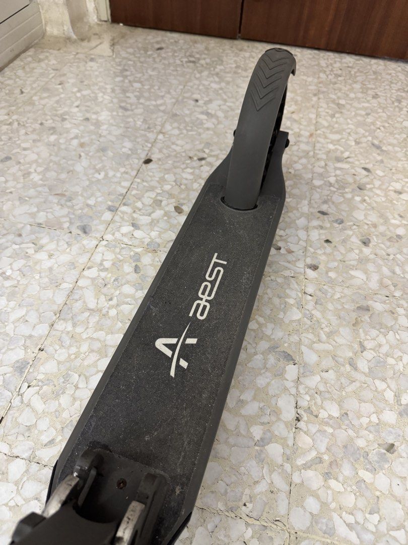 AEST Scooter - Foldable. Model 85A, Sports Equipment, Sports & Games ...