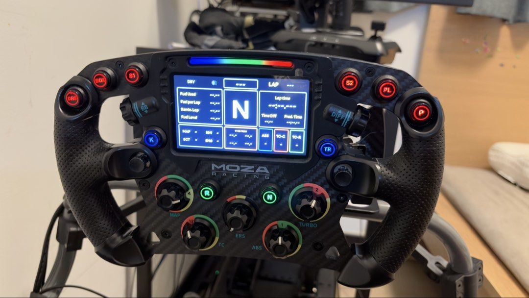 MOZA FSR Formula Wheel & R9 V2 Wheel Base, Video Gaming, Gaming ...