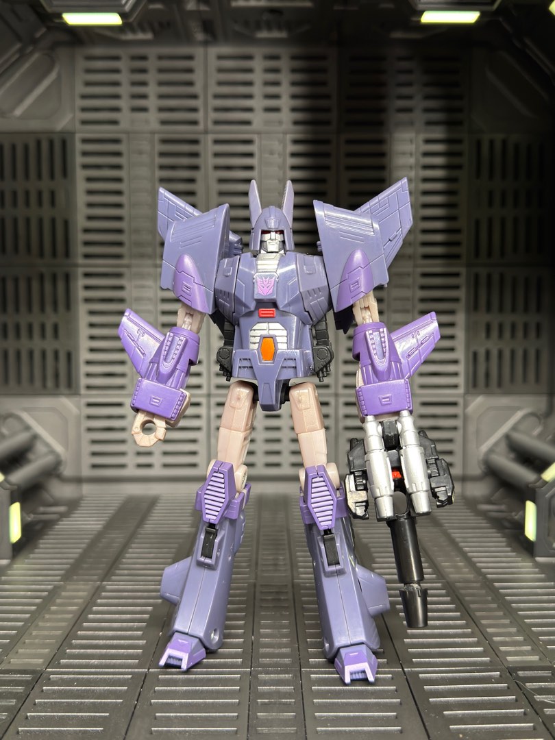 Transformers Classic RTS Cyclonus, Hobbies & Toys, Toys & Games on ...