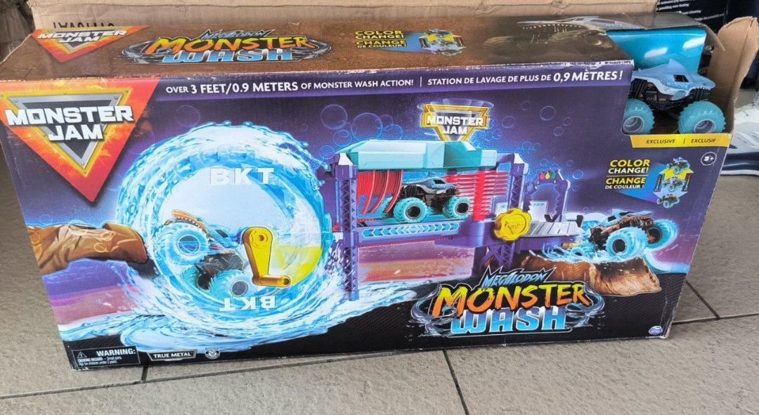 Monster Jam Megalodon Monster Wash Playset, Hobbies & Toys, Toys ...
