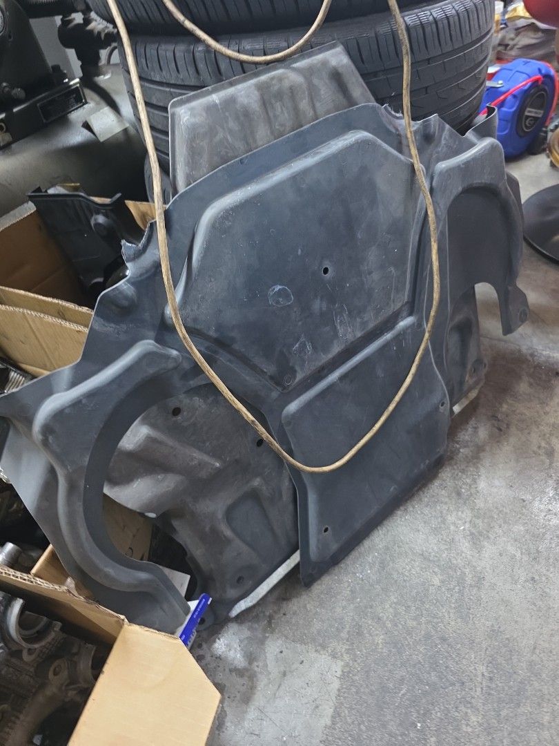 Under carriage cover c180k Mercedes-Benz, Car Accessories, Car ...
