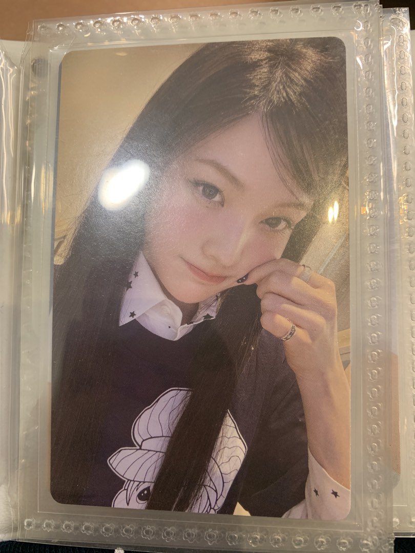 ILLIT IROHA Photocard WTS, Hobbies & Toys, Memorabilia & Collectibles ...