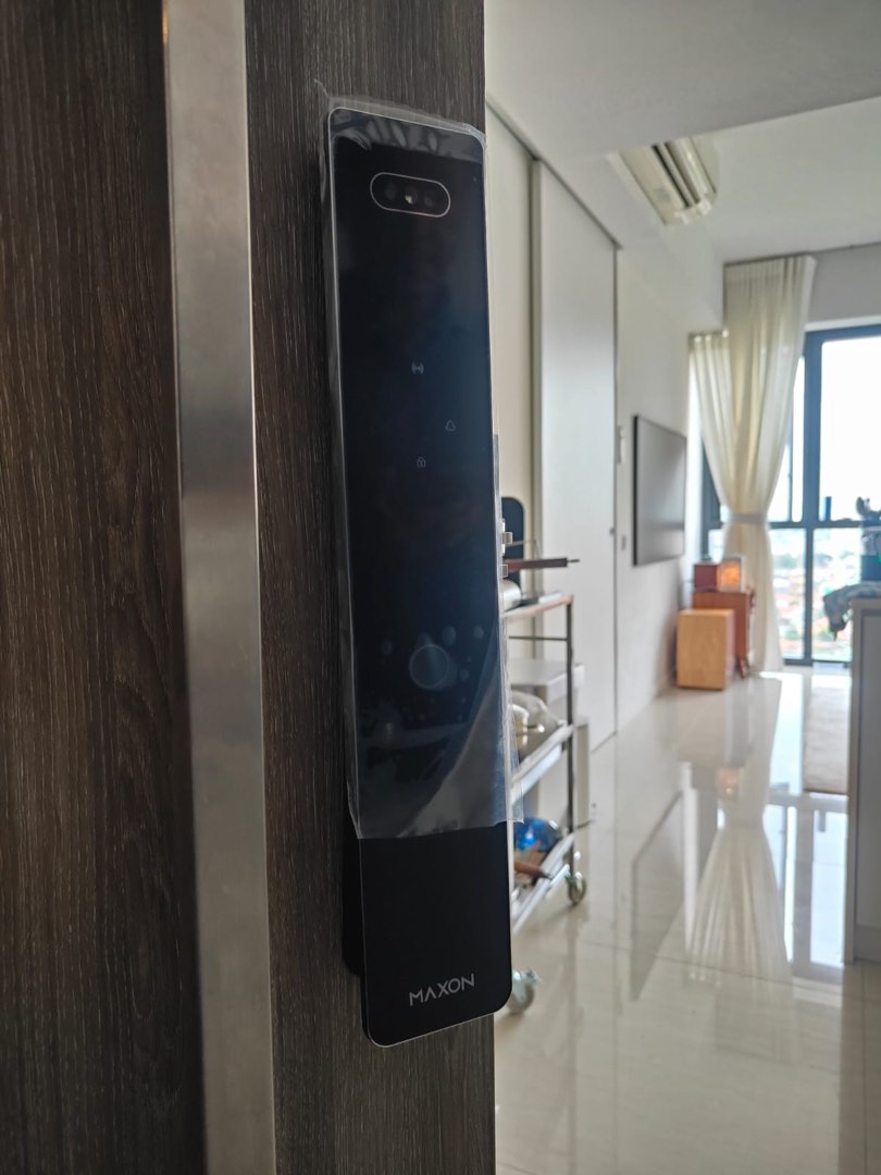 Maxon M5 Max with Install, Furniture & Home Living, Security & Locks ...