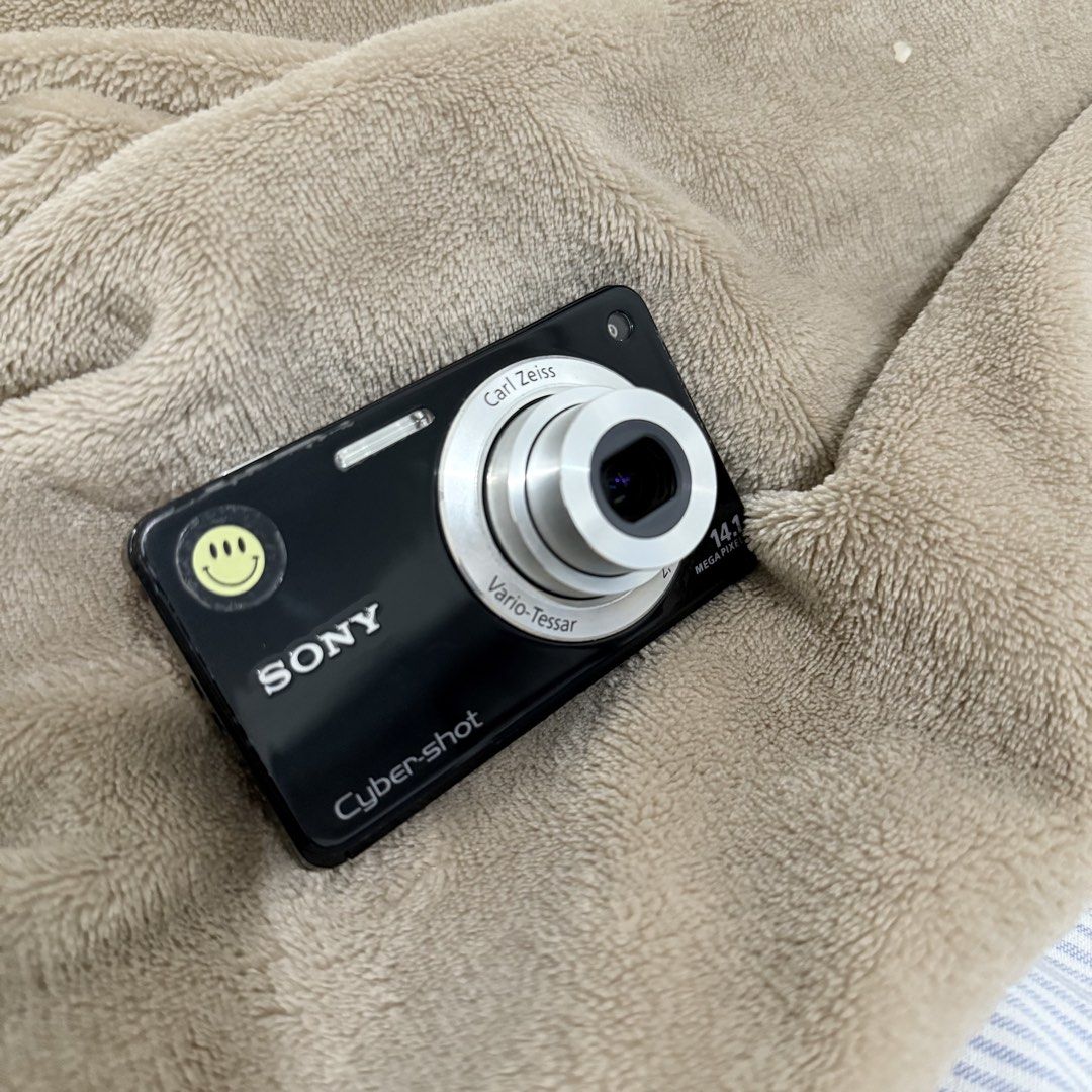Sony Cybershot Digi Cam, Photography, Cameras on Carousell
