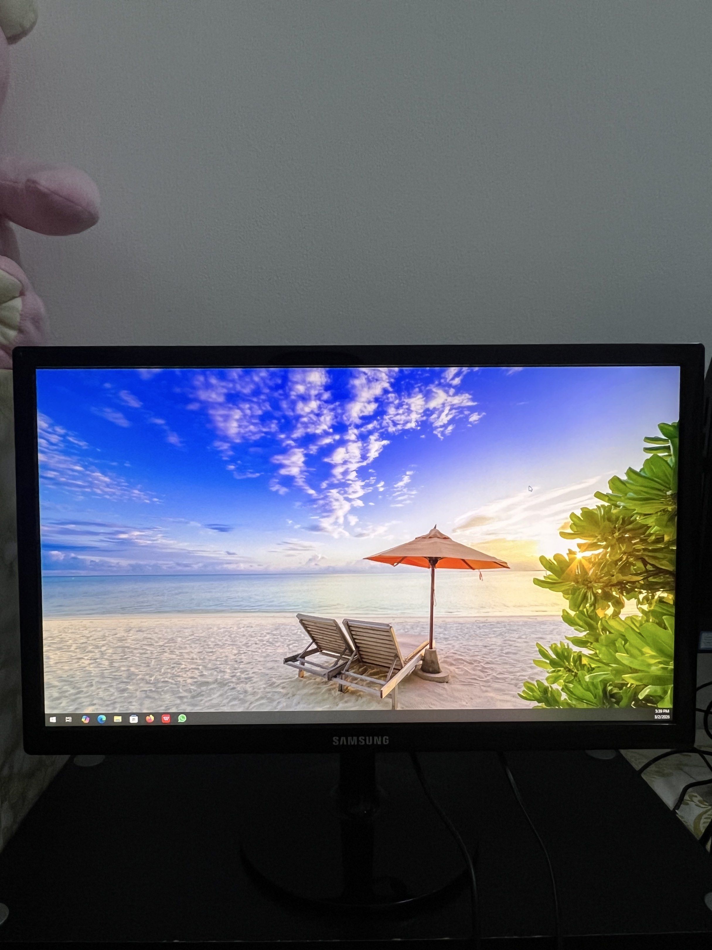 23-inch Samsung S23C340 HDMI + Full HD Monitor, Computers & Tech, Parts ...