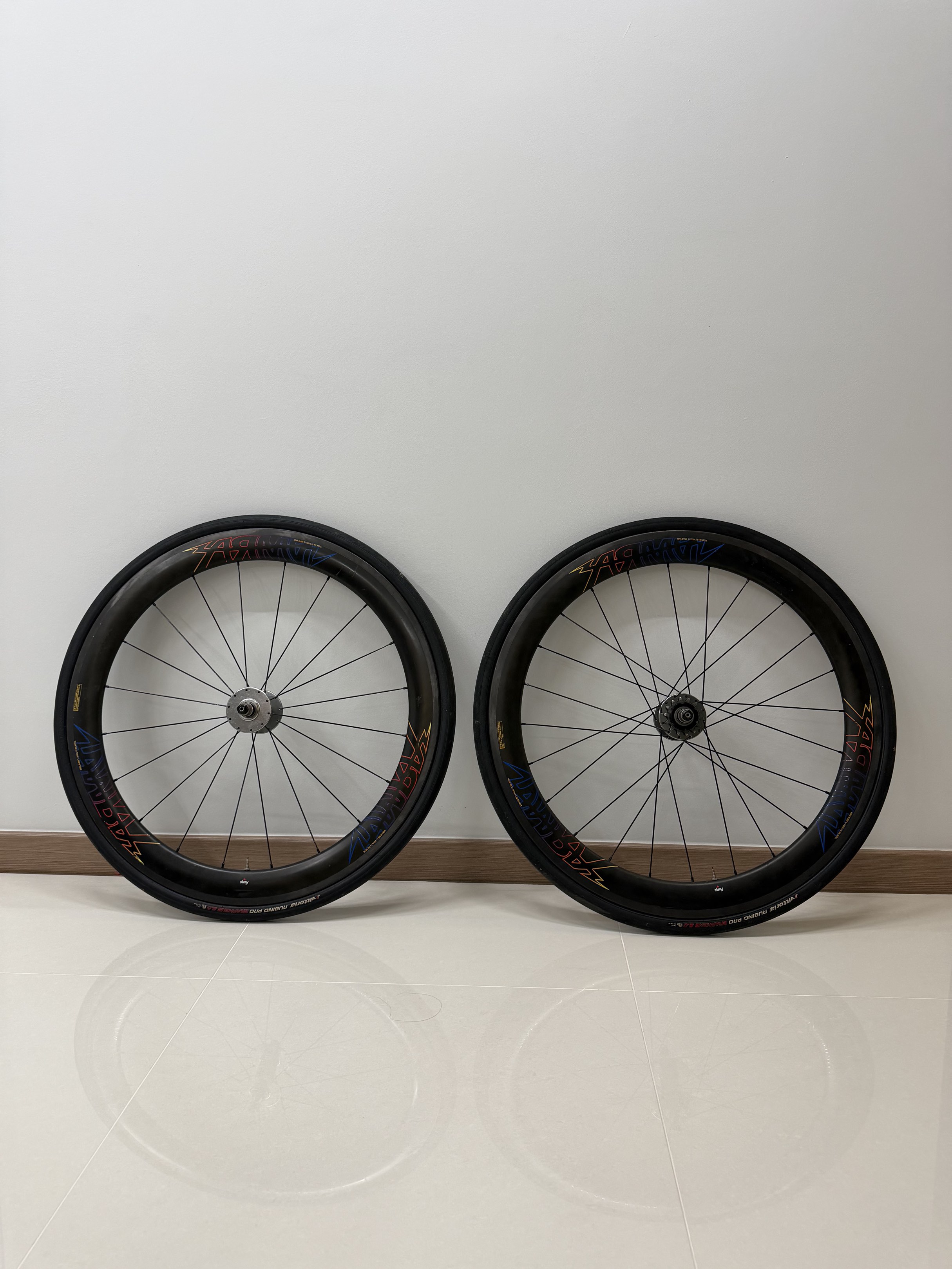 Arma Blade 55 Track Carbon Wheelset, Sports Equipment, Bicycles & Parts ...