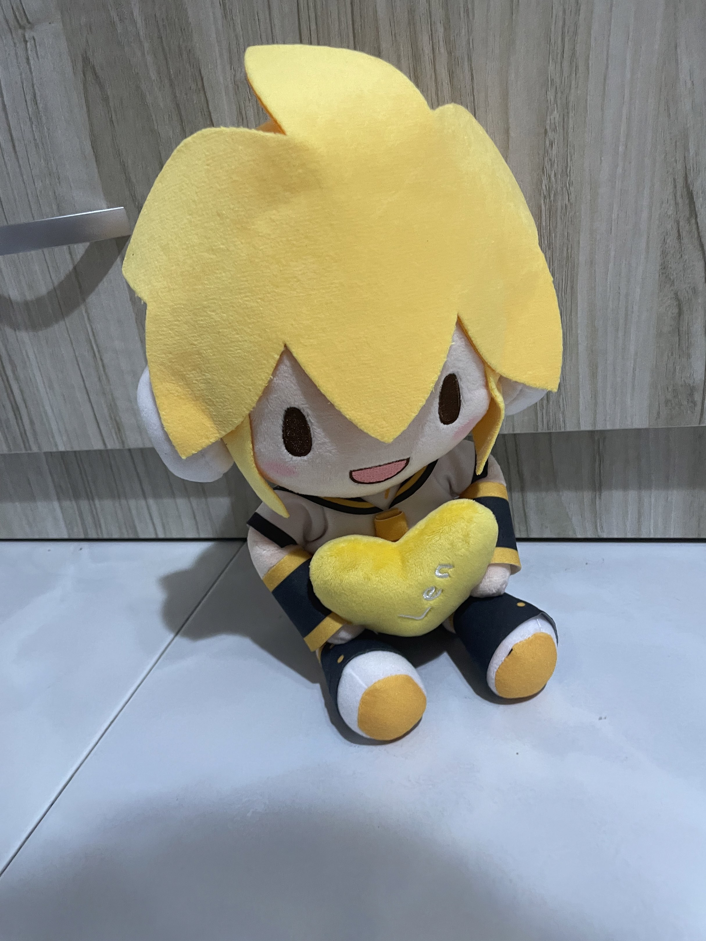 Kagamine Len plush, Hobbies & Toys, Memorabilia & Collectibles, Fan ...