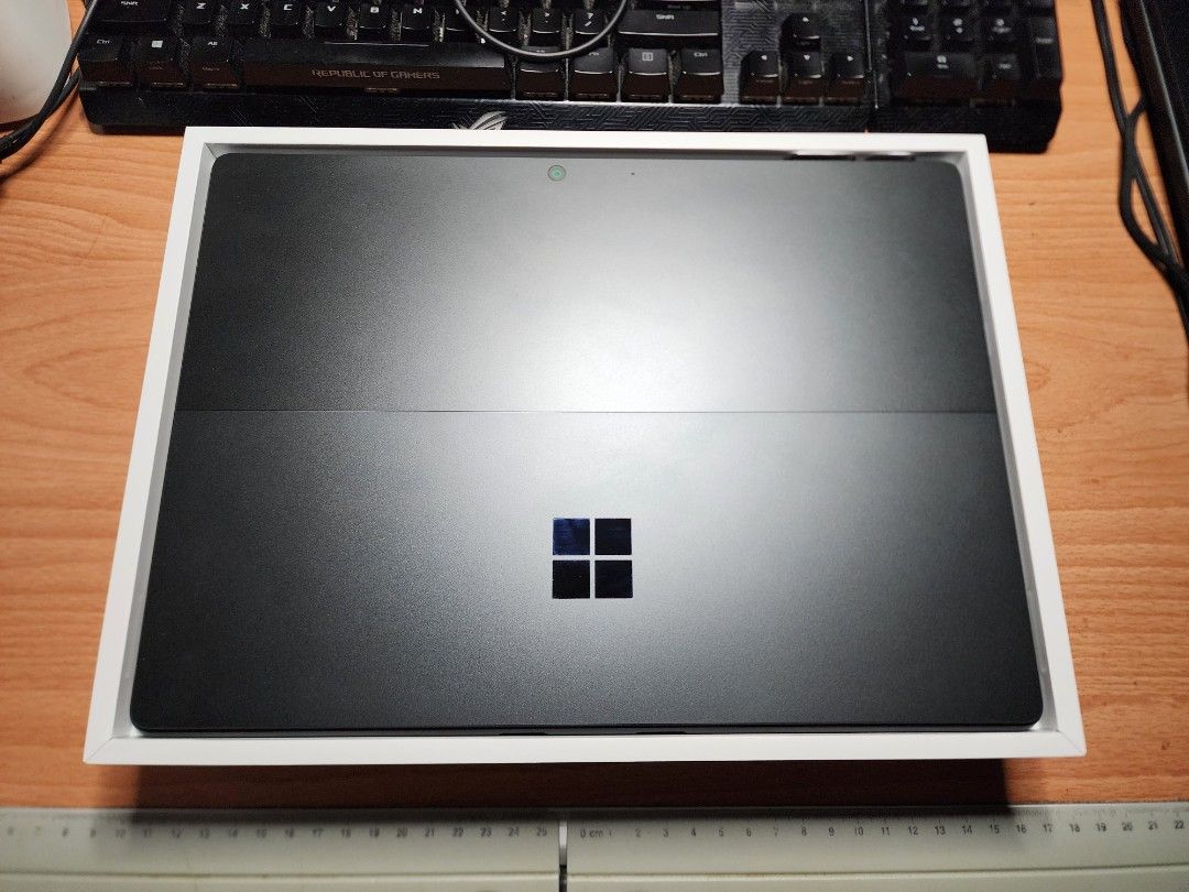 Microsoft Surface Pro 9 with Keyboard and Pen, Computers & Tech ...