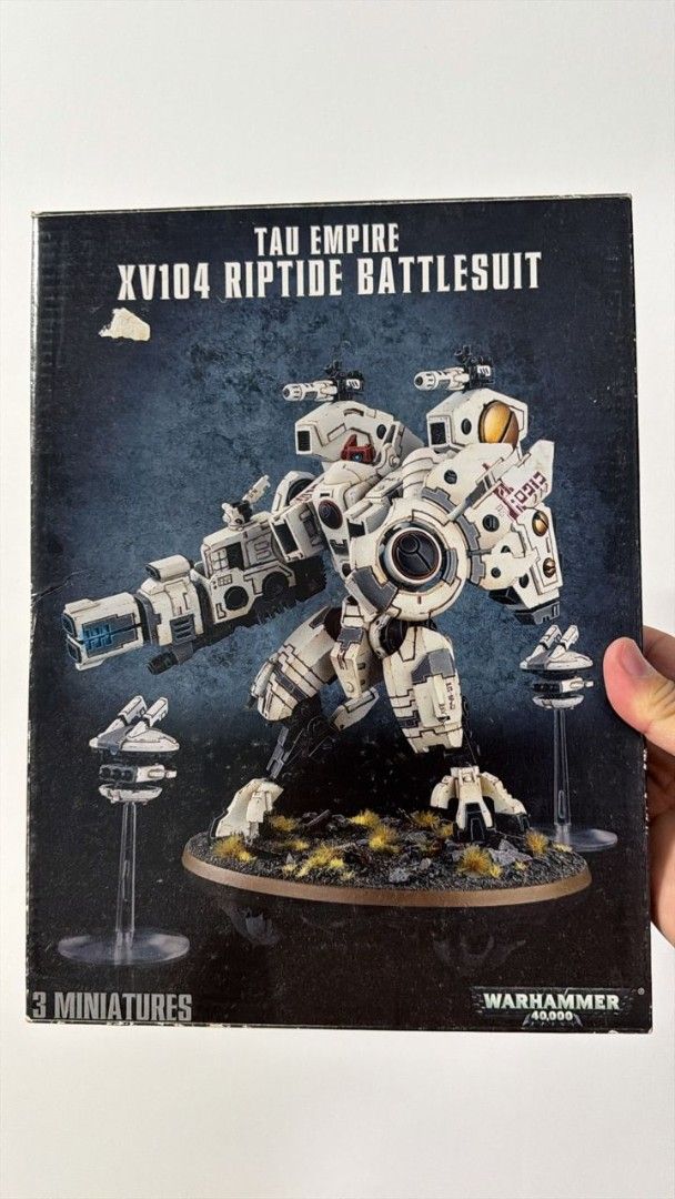 Warhammer 40k Tau Empire XV104 Riptide Battlesuit, Hobbies & Toys, Toys ...