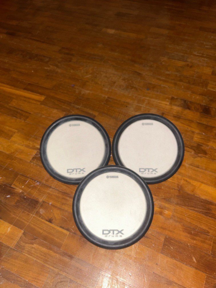 Yamaha XP70, Hobbies & Toys, Music & Media, Music Accessories on Carousell
