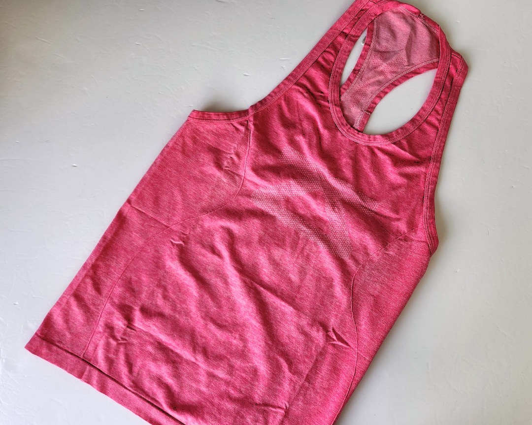 Zensah Women's Racerback Tank (ML | Pink | New with Tag), 女裝, 運動服裝 ...
