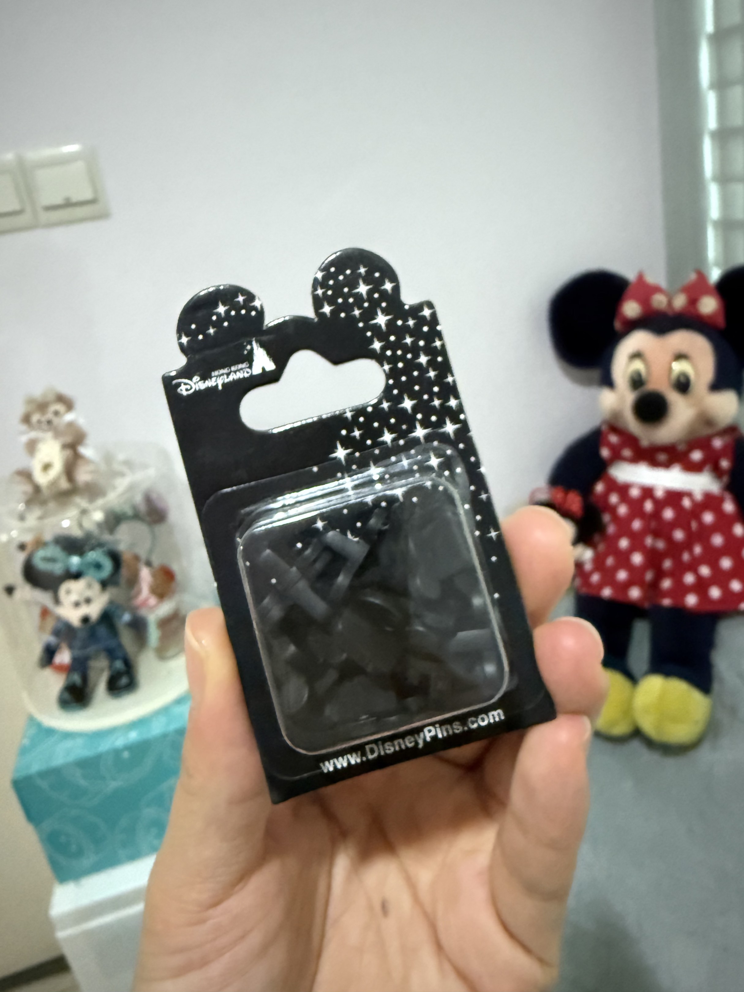 Disney Pin Backs from Hong Kong Disneyland, Hobbies & Toys ...