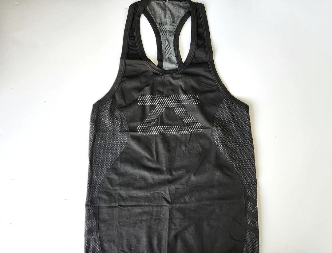 Zensah Women's Racerback Tank (ML | Black | New with Tag), 女裝, 運動服裝 ...