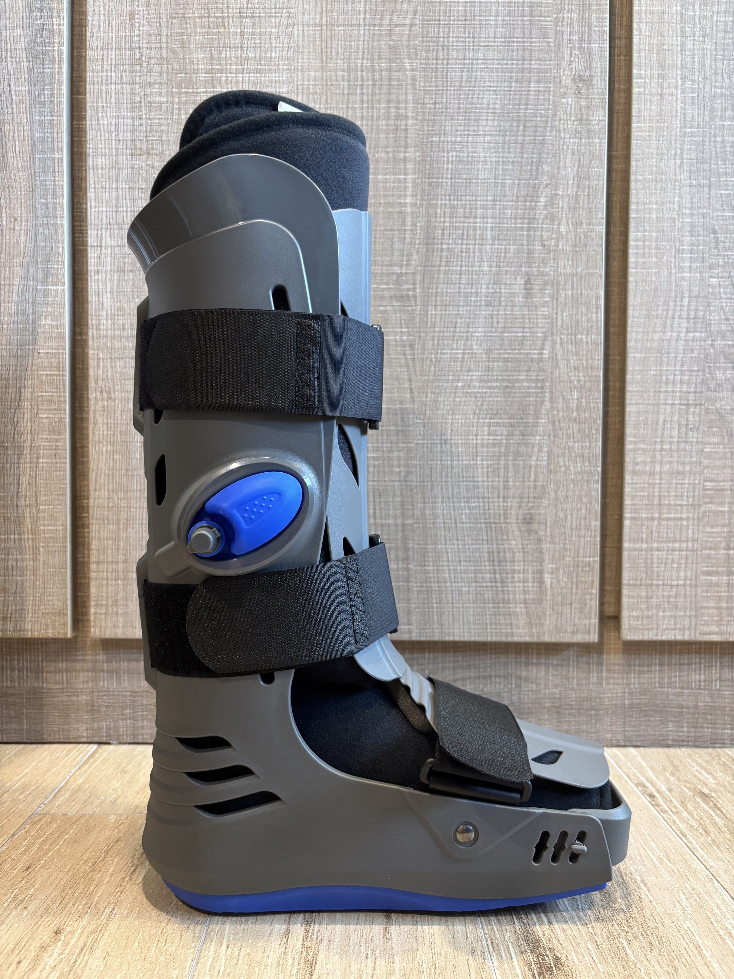 Apollo Walker Walking Boot - Medium, Health & Nutrition, Braces ...