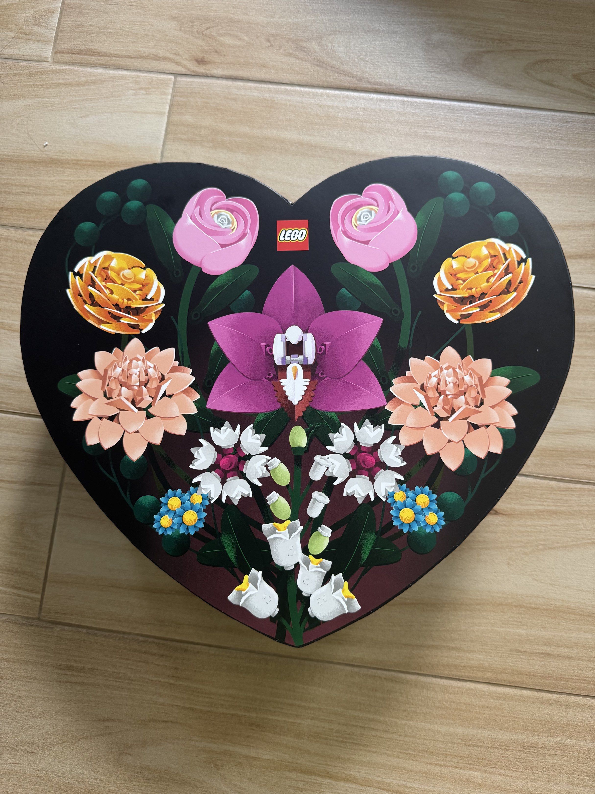 LEGO Valentines Day Bloom Together Kit, Hobbies & Toys, Toys & Games on ...