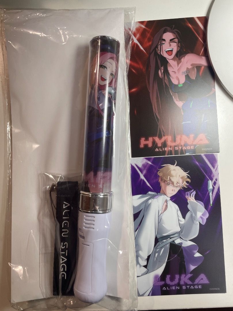 Luka Hyuna Alien Stage Lightstick, Hobbies & Toys, Memorabilia ...