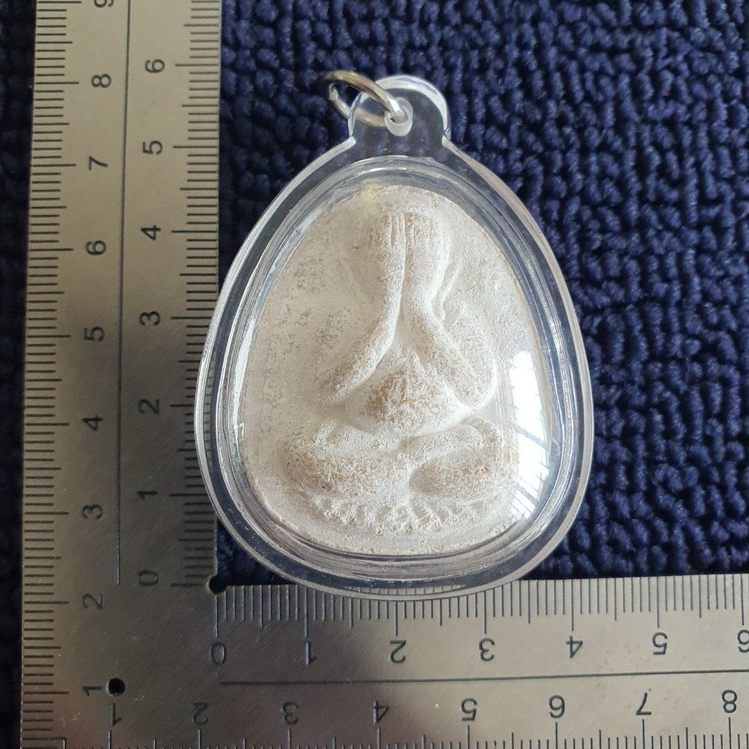 Phra Pidta Luang Phor Pae Jumbo 1st batch Powder 1988 BE2531 | Wat ...