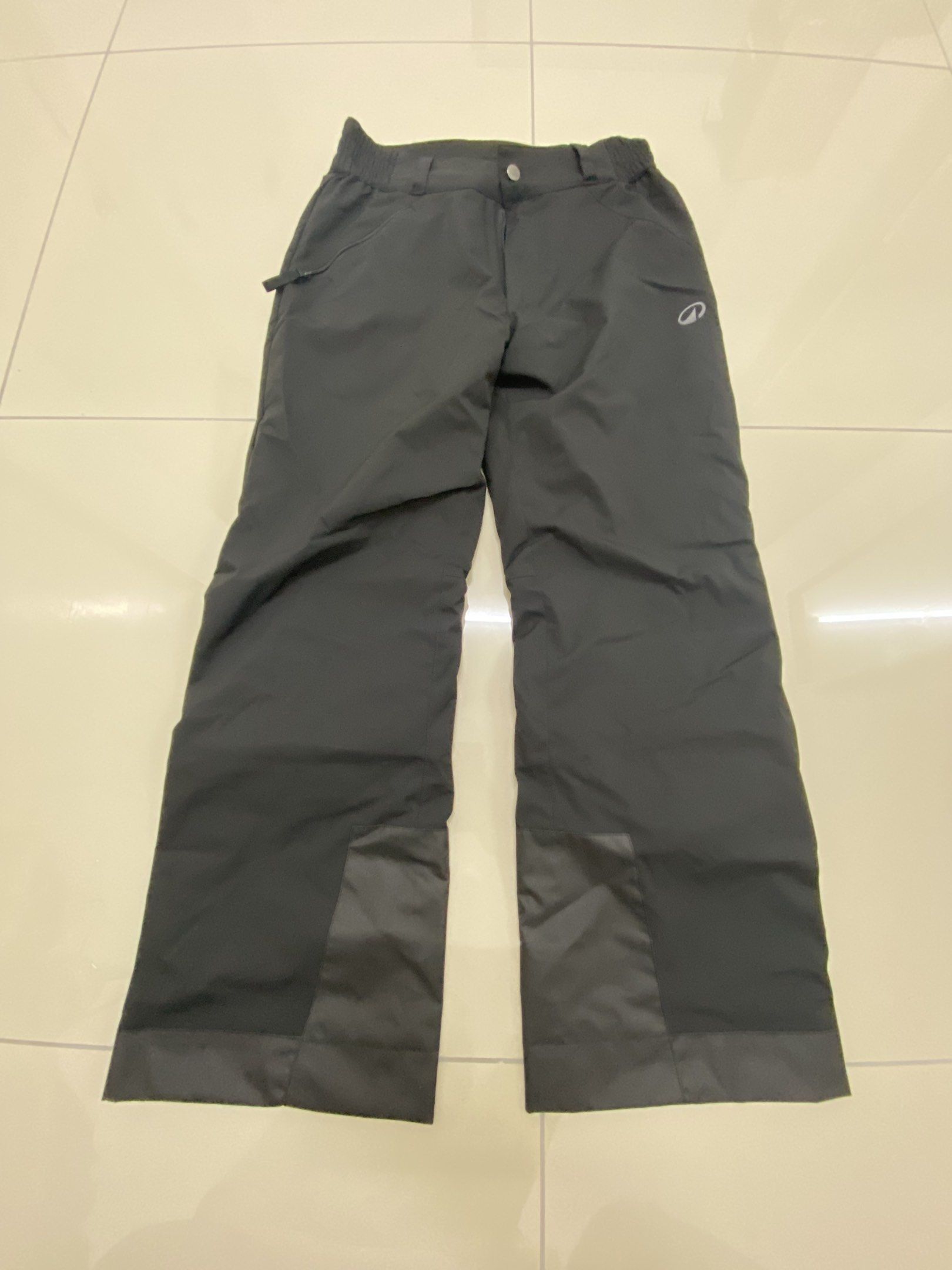 Decathlon Black Ski Pants, Men's Fashion, Bottoms, Trousers on Carousell