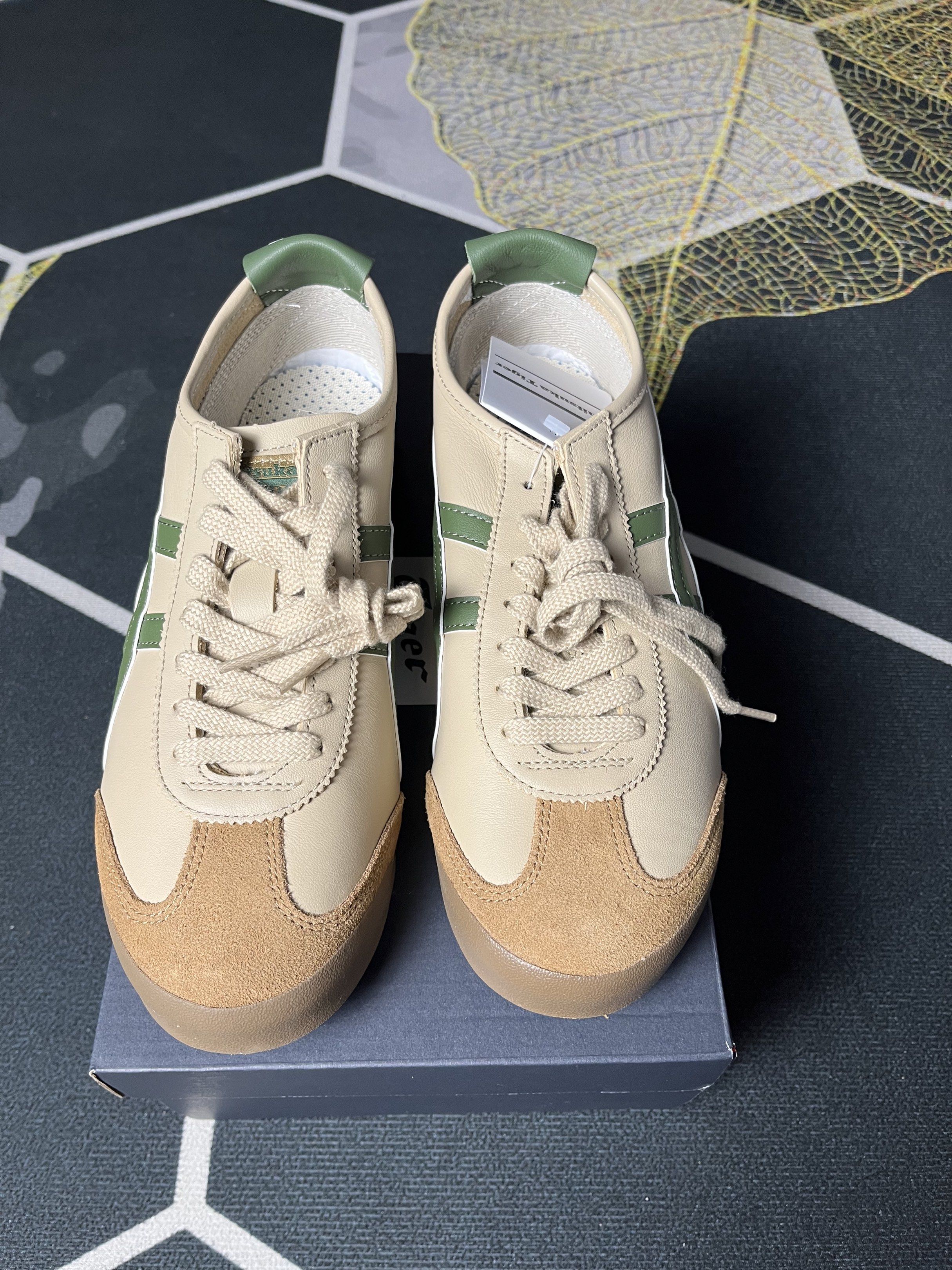 Onitsuka Tiger Mexico 66 Sneakers, Men's Fashion, Footwear, Casual ...